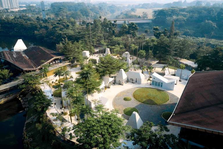 KUMULO CREATIVE COMPOUND - Accossa